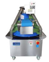 China Full Rubber Dough Rounding Machine 0.8KW 165kg 1900-7600 Pcs/H Commercial Bakery for sale