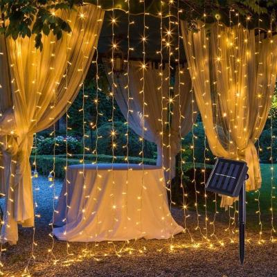 China Bedroom Warm White Solar Icicle Lights SELV 600 LED IP44 Output 28V for sale