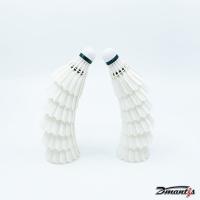 China Natural Feather Shuttlecock Badminton Dmantis D75 Natural Duck Feather Cheap Shuttlecock Birdies Shutt for sale