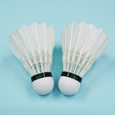 China Natural Feather High Quality Shuttlecocks High Durability Professional Badminton Shuttlecocks for sale
