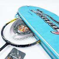 China Badminton Racket Outdoor Sports Light Weight Carbon Badminton Racket for sale