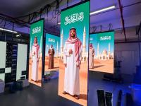 China Ultra-Thin Double Sided LED Display Screen Indoor Slim Digital Signage for Shopping Mall & Airport for sale