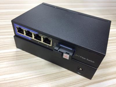China Industrial PoE Fiber Switch 4 Port 10/100M RJ45 1 SFP Slot 100M 48V DC for sale