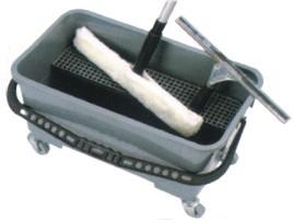 China Premium Plastic Cleaning Bucket With Wheels For Hotel Public Area for sale