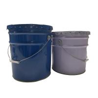China Customizable Color Screw Cap Lubricating Oil Bucket 1L 40L Barrel With Waterproof Coating for sale