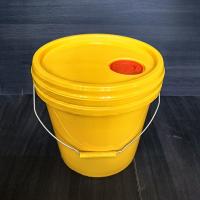 China 5-30 Gallon White Plastic Round Bucket Durable With Handle And Lid for sale
