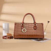 China PU Women Fashion Handbag Crocodile Pattern Handbag Retro Pillow Type for sale