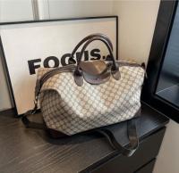 China Trendy And Fashionable Women Travel Bag Dry And Wet Separation Travel Bag for sale