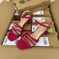 China Women Casual Sandals High Quality Fashionable Thick Heeled Sandals Beach Shoes for sale