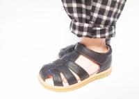 China Three Colors Cow Leather Unisex Kids Sandals Shoes for sale
