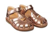 China Size 23-30 Close Toe Flat Sandals Mirrored Cowhide Leather With Cute Heart Print for sale