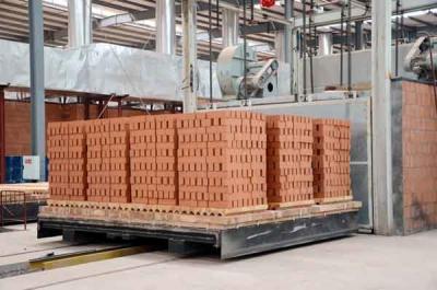 China Red Clay Brick Tunnel Kiln with Refractory Bricks - 4.6m to 9.0m Width, 400-800 Tons Daily Capacity for sale