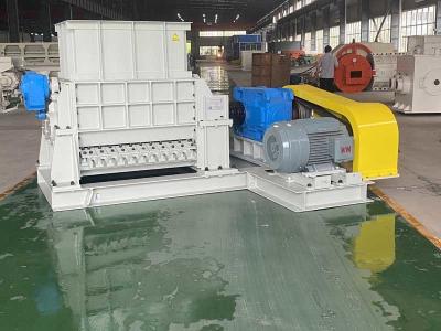 China AC Motor Double Tooth Roller Crusher 30 - 45 m3/H Capacity Raw Material Processing for sale
