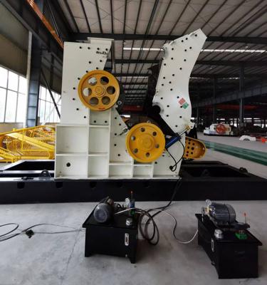 China Double Roller Hammer Crusher 55KW × 2 Motors 600mm Chamber for Minerals Processing Equipment for sale