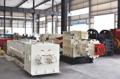 China Large Vacuum Extruder Clay Brick Machine 450-600mm Reamer 3.0-4.0Mpa Pressure Carbon Steel Construction for sale