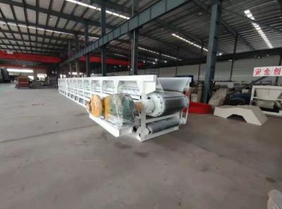 China Chain Plate Box Feeder 4500mm Center Distance 1175mm Chain Track 6200kg for Clay Brick Raw Materials for sale
