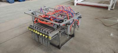 China Fully Automatic Robot Stacking Machine Fixture Stacker Gripper for Clay Brick Production Line 2000kg for sale