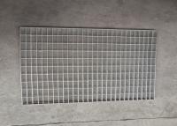 China Pedestrian Catwalk Steel Grating Serrated Hot Dipped Galvanized Grating for sale