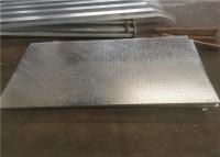 China Stainless Galvanized Stair Treads Steel Grating Catwalk Q235 305mm Width for sale