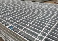 China Serrated Stair Tread Platform Steel Grating Hot Dipped Galvanized 3X30 for sale