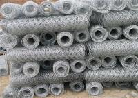 China Plastic Coated Rock Baskets Wire Mesh Chicken Wire With Small Holes for sale