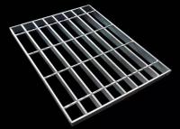 China 30*100mm Galvanized Welded Steel Grating Outdoor Metal Grate Walkway for sale