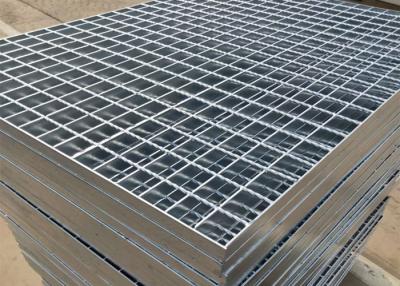 China Rust Protection Welded Steel Grating 32x5mm Square Serrated Non Slip for sale