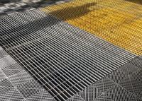 China Silver Color 316 Stainless Steel Floor Grating 100mm*6mm For Power Stations for sale