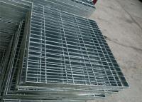 China Park Drain Catwalk Metal Grating 30X100mm Light Weight Impact Resistance for sale