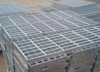 China Galvanized Catwalk Steel Grating Plate Stainless Steel 304 Sliver Color for sale