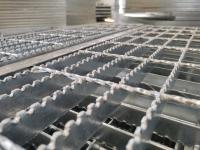 China 50*5mm Anti Corrosive Metal Grating Platform 4mm Thick Light Structure for sale