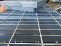 China Skid Proof Hot Dip Galvanized Steel Grating for sale
