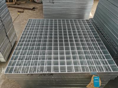 China 32x3mm Galvanized Steel Grating Plate Swage Locked For Driveway Walkway for sale
