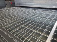 China Anti Slip Perforated Stair Treads Steel Grating Hot Dip Galvanized 65X5mm for sale