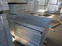 China ODM Hot Dip Galvanizing Compound Steel Grating 1m Width T4 Type Factory Outdoor for sale