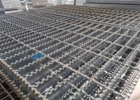 China Skid Proof Bar Grating Treads 5mm Thick Metal Drain Grate Pressure Resistance for sale