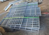 China Municipal Drain Q345 Steel Driveway Grates Grating Serrated Type for sale