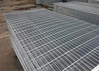 China 2 Meters Width Lightweight Walkway Grating Powder Coating Pressure Welding for sale