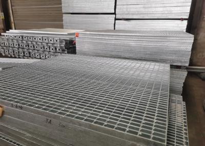 China Serrated 30*100mm Hot Dip Galvanized Steel Grating High Strength for sale