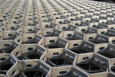 China 50X50mm HexMesh Thickness 2.0mm Customized Refractory Mesh  For Market for sale