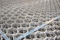 China 2mm 2.5mm Thickness Hex Mesh Refractory Stainless Steel 304 306 316 for sale
