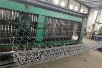 China Twisted Hexagonal Gabion Box 3.2mm Gabion Cage Retaining Wall for sale