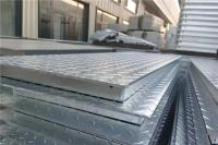 China Galvanized Steel Grating/Bar Grating/Press Lock/Cross Welded Flat Bar/Serrated Steel Grating For Steel Walkway Floor for sale
