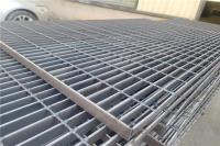 China Rectangular Stainless Steel Bar Grating 25mm Height For Industrial Applications for sale