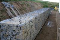 China Oxidation Resistance Welded Gabion Box Wire Cages For Rock Retaining Walls for sale