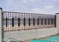 China Flat Top Square Pipe Powder Coated Tubular Fencing Horizontal Rail Galvanized Steel Q195 Q235 for sale
