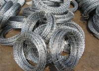 China Razor Concertina Barbed Wire Galvanized Blade Fence For Security Perimeter for sale