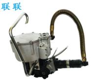 China 32mm Metal Strip Pneumatic Strapping Machine with and Strap Size 19/25/32* 0.8-1.2 mm for sale