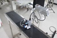 China Quick Drying Ink Newest Plastic Bag Wood Metal Date Bar Code QR Expiry TIJ Coding Machine for sale