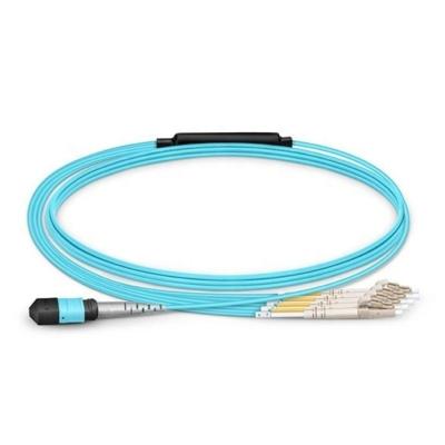China Sheath Material PVC Sc/FC/St/LC MPO Fiber Optic Patch Cord for Wide Wavelength Range for sale